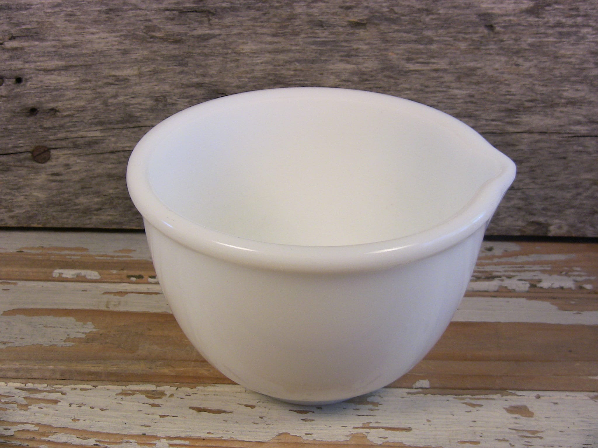 Small Vintage Mixing Bowl Pour Spout for Stand Mixer Thick Rim | Etsy
