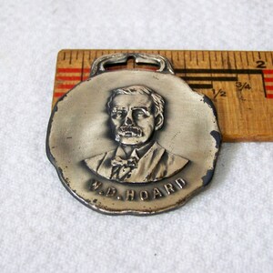 Vtg/antique W.D. HOARD Hoard's Dairyman Juniors Club OFFICIAL BADGE ...