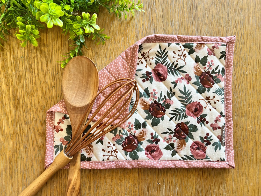 Mauve Florals Casserole Hot Pad, Oversized Quilted Hot Pad, Large ...