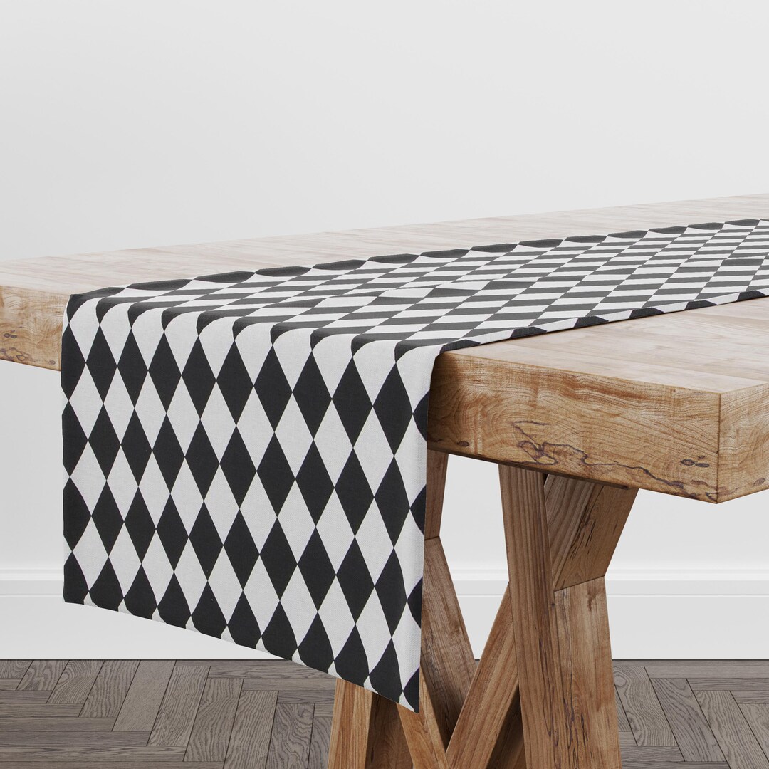 Table Runner Black White Diamond , Table Runner, Table Centerpiece ...