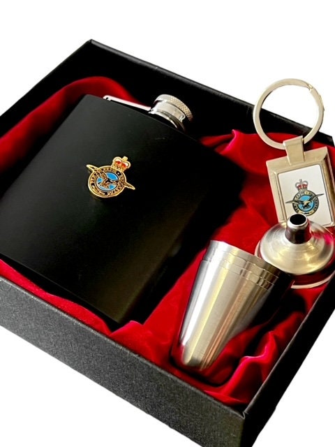 RAF Hip Flask 7 Piece Gift Set With Gold Emblem Steel Cups Funnel ...
