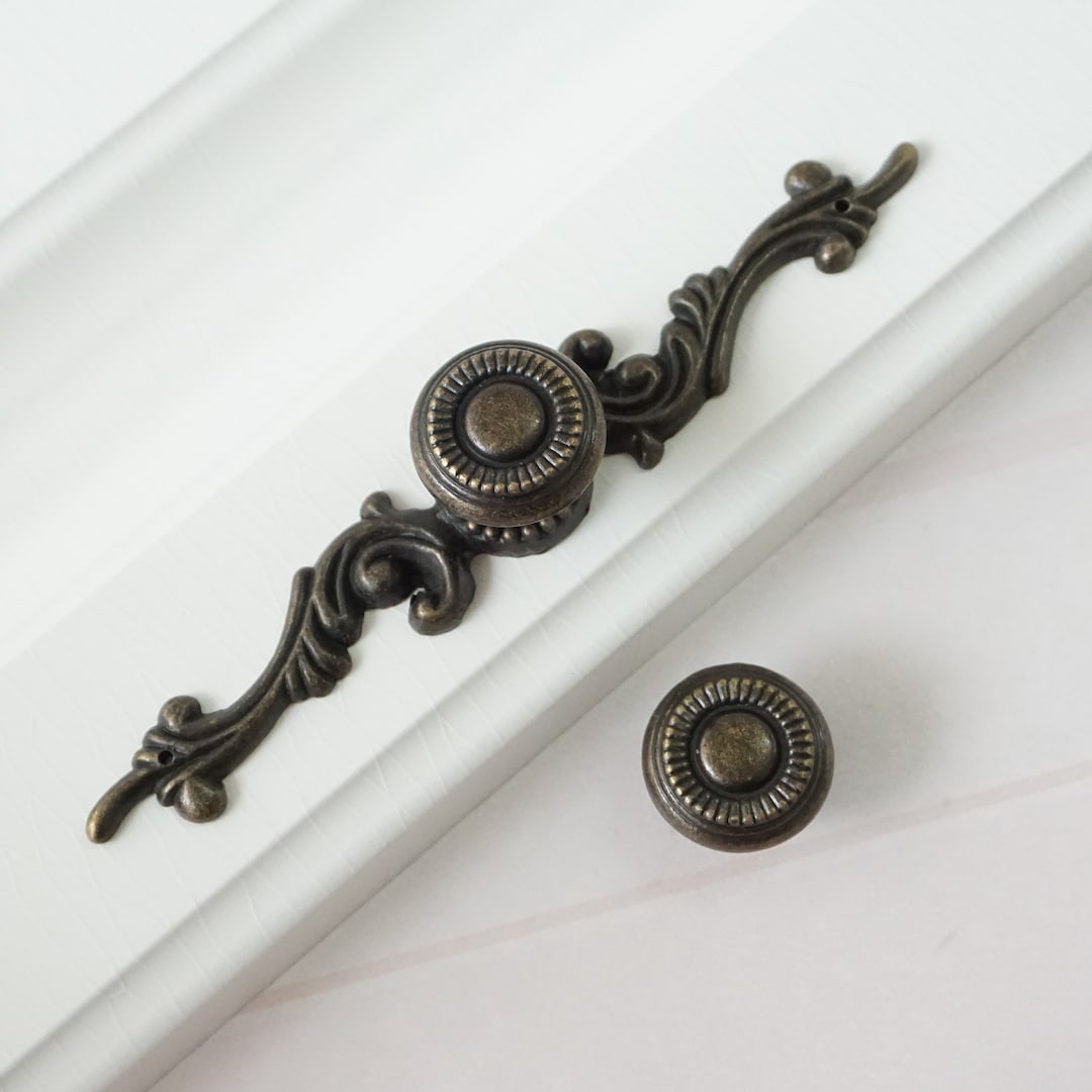 Rustic Dresser Pulls Knob Drawer Knobs Backplate Antique Bronze Door ...