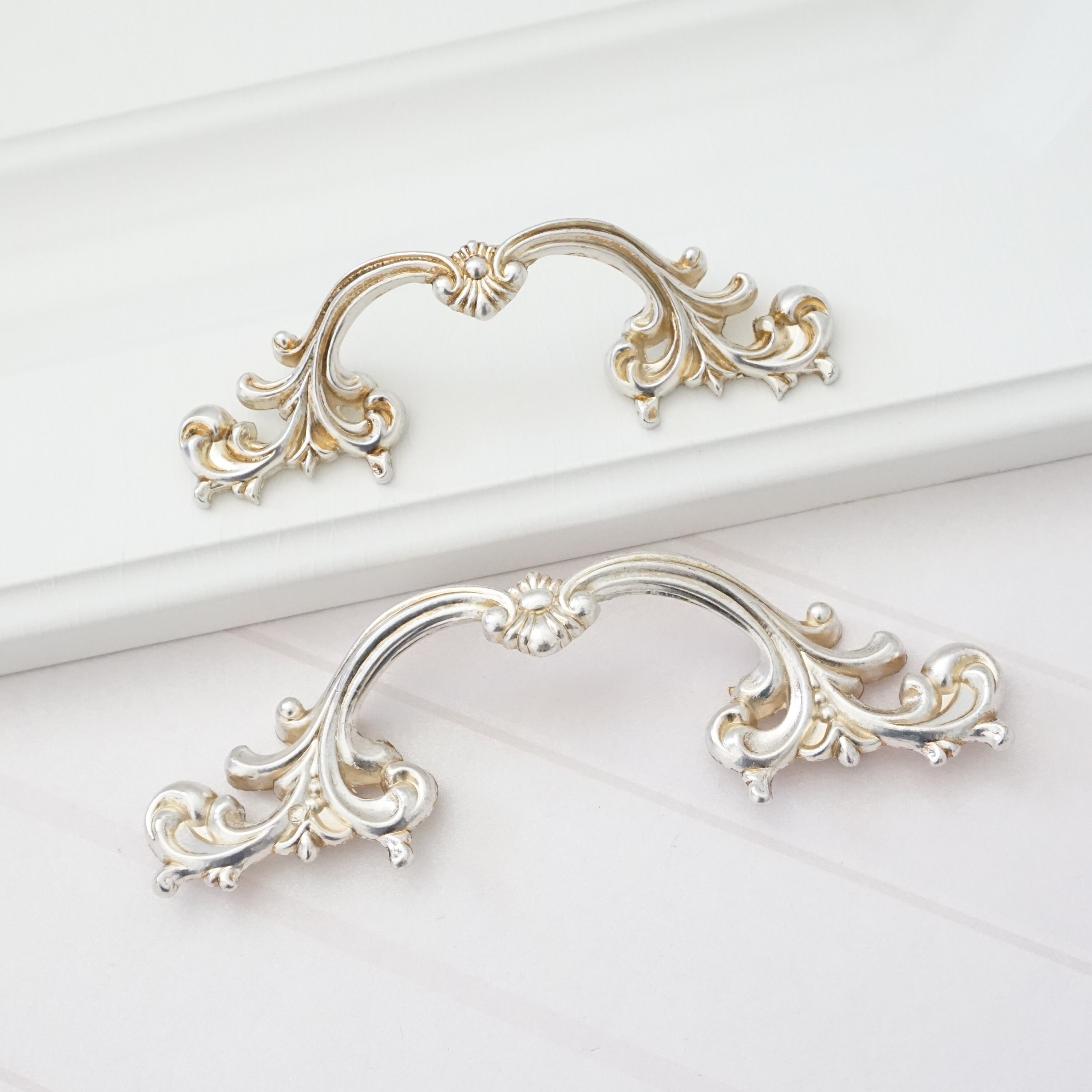 2.5 3.75 Shabby Chic Drawer Pull Handle Antique | Etsy