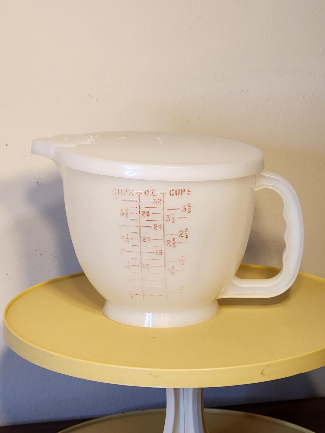 Vintage Tupperware 4 Cup Measuring Pitcher With Red and Blue Lettering ...