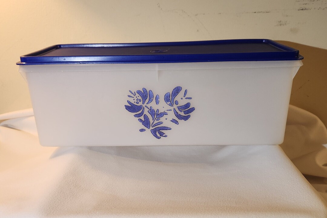 Vintage Tupperware Loaf of Bread Keeper #606-2 and 607-9 With ...