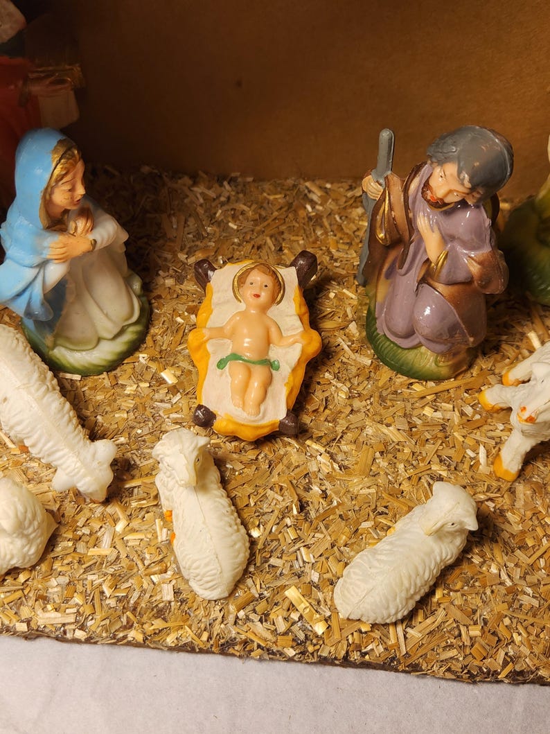 Vintage One Piece Nativity Scene in Original Box Christmas Nativity ...