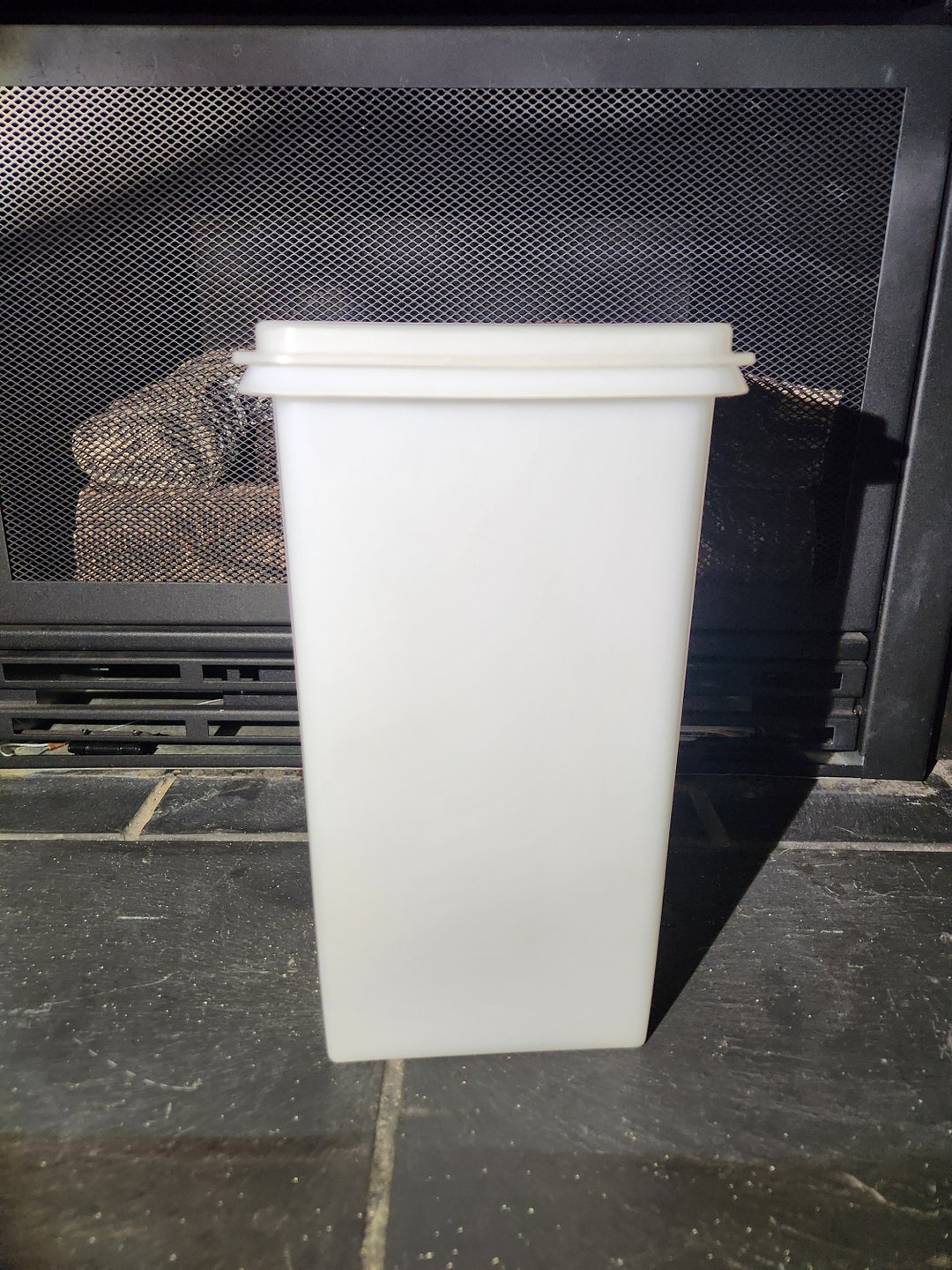 Vintage Tupperware Saltine Cracker Keeper 1314-1 With Lid - Etsy