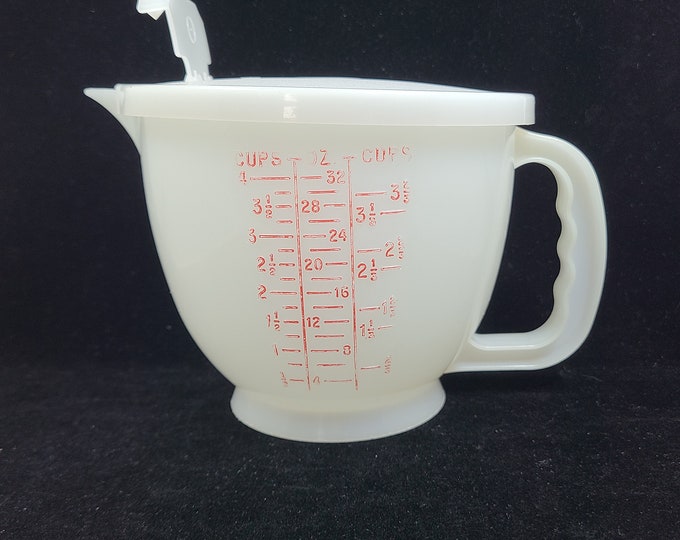 Vintage Tupperware 4 Cup Measuring Pitcher With Red and Blue - Etsy