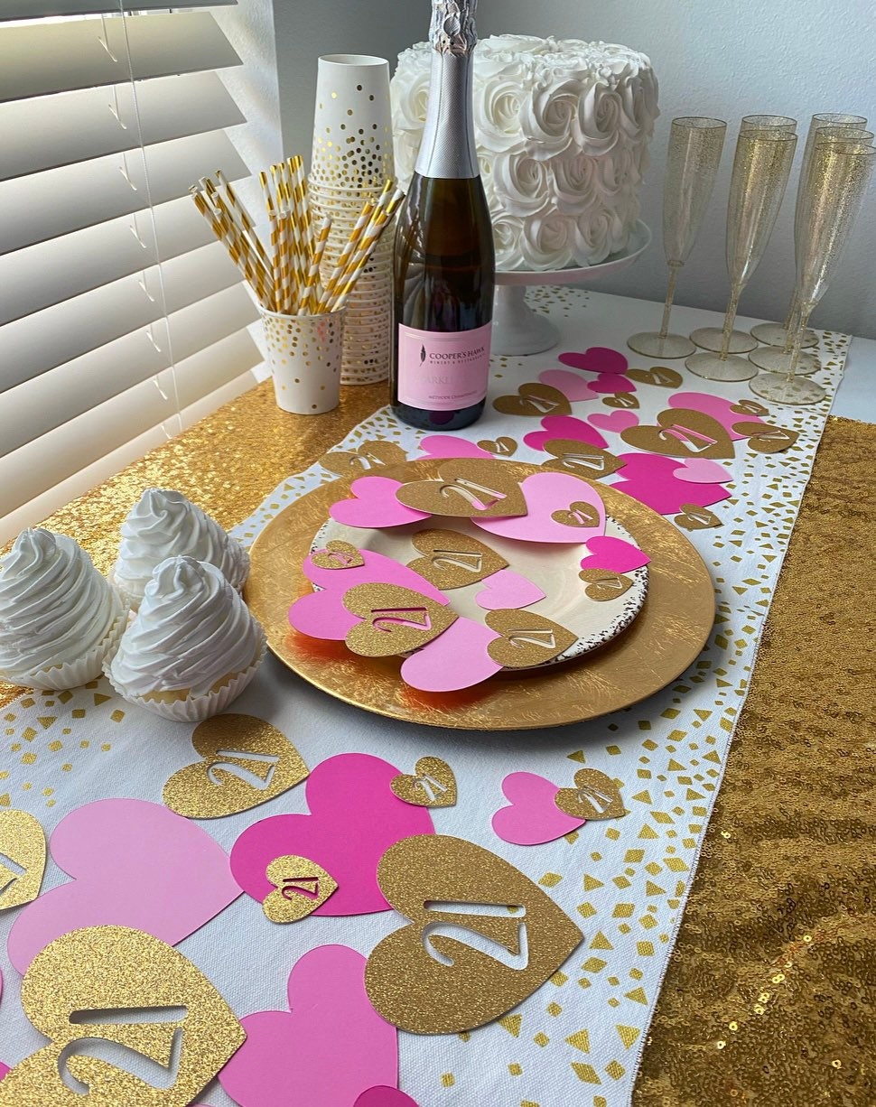 21st Birthday Party Table Decoration Ideas