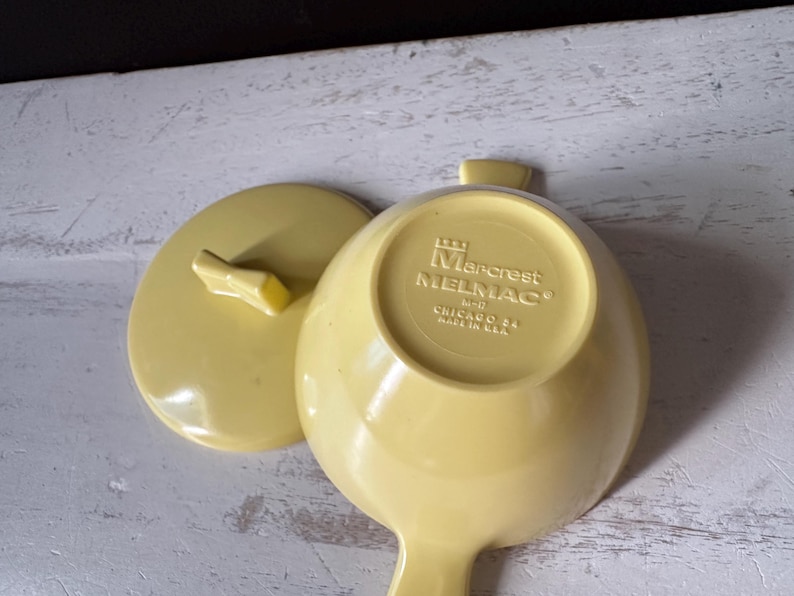 Vintage Super Retro Melmac Sugar Bowls With Lid - Soft Yellow – Sold ...