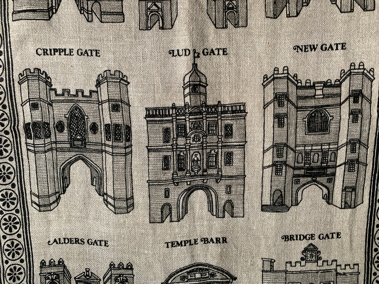 Souvenir Towel GATES OF LONDON | Etsy