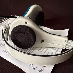 1990s Vintage Suntone AM FM Radio Headphones Translucent Blue Like a ...