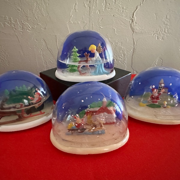 Vintage Snow Globe - Etsy