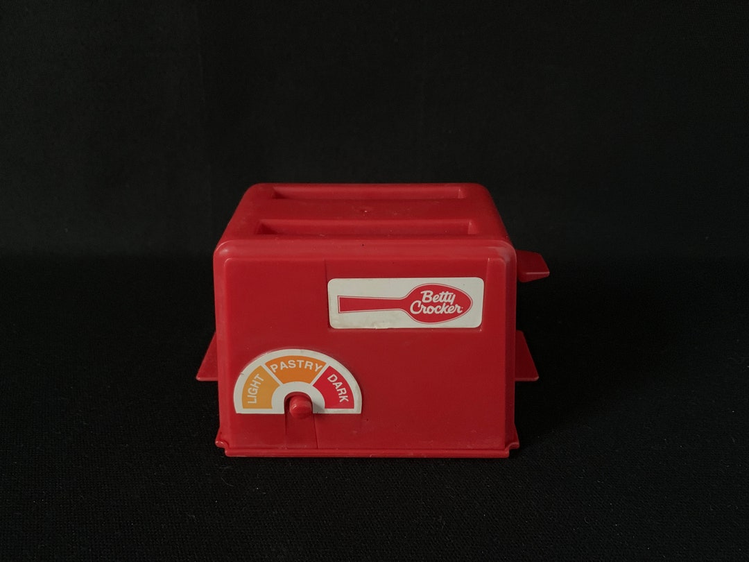 Vintage BETTY CROCKER Toy Toaster by TOOTSIE Toy - Etsy
