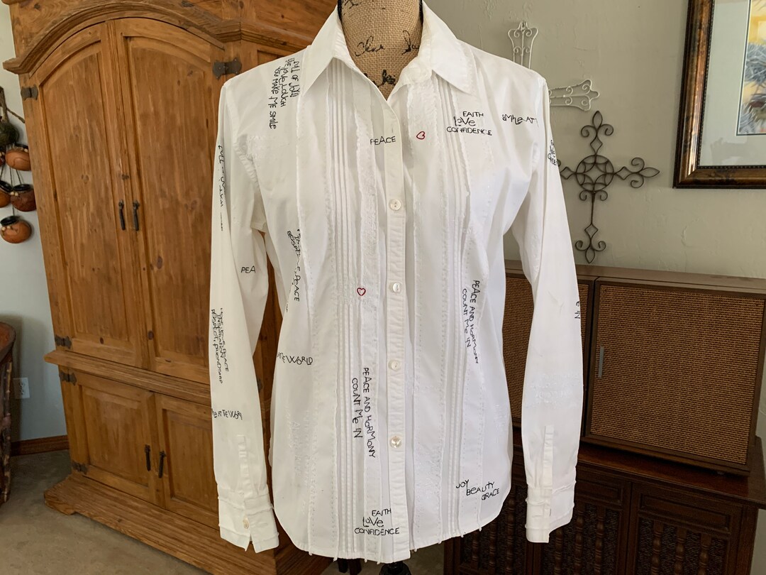CHICO BRAND Size 1 White, Crisp, L/S Shirt With Embroidered ...
