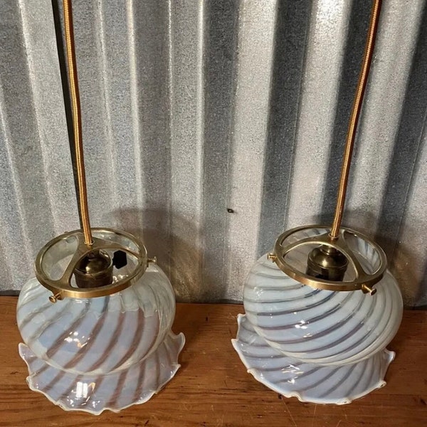 Antique Fenton Lamp - Etsy