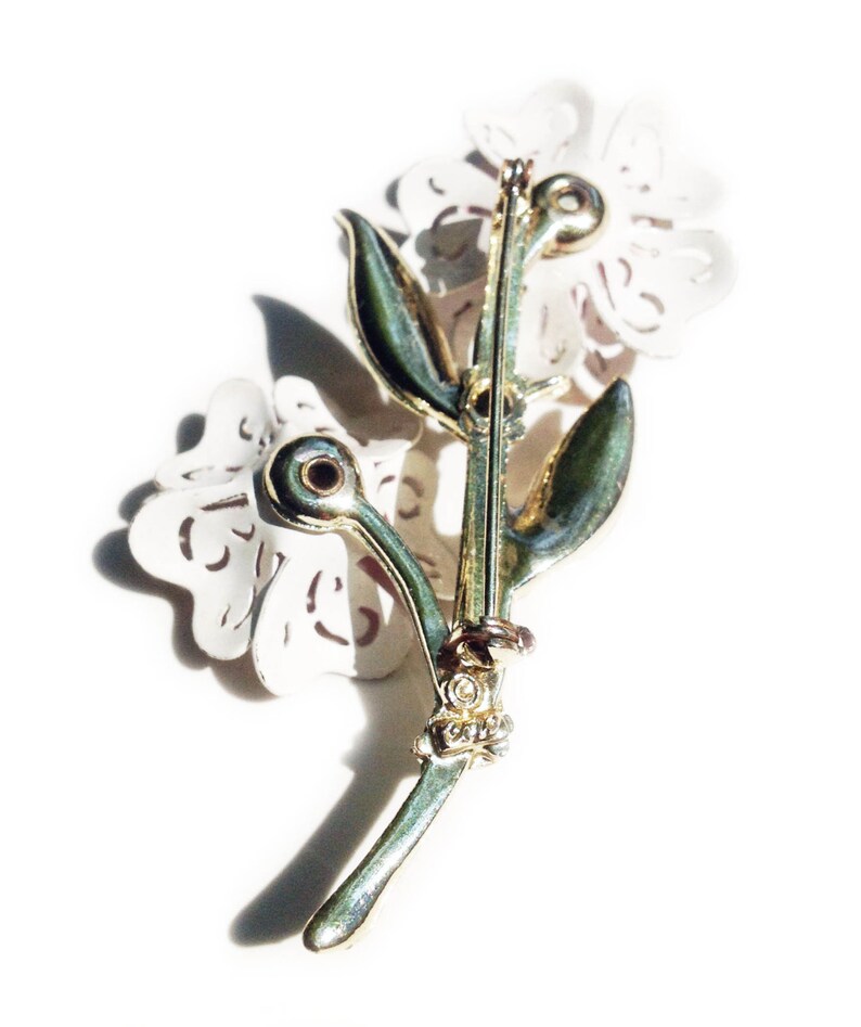 Signed Coro Rhinestone and Enamel Flower Brooch Vintage White - Etsy