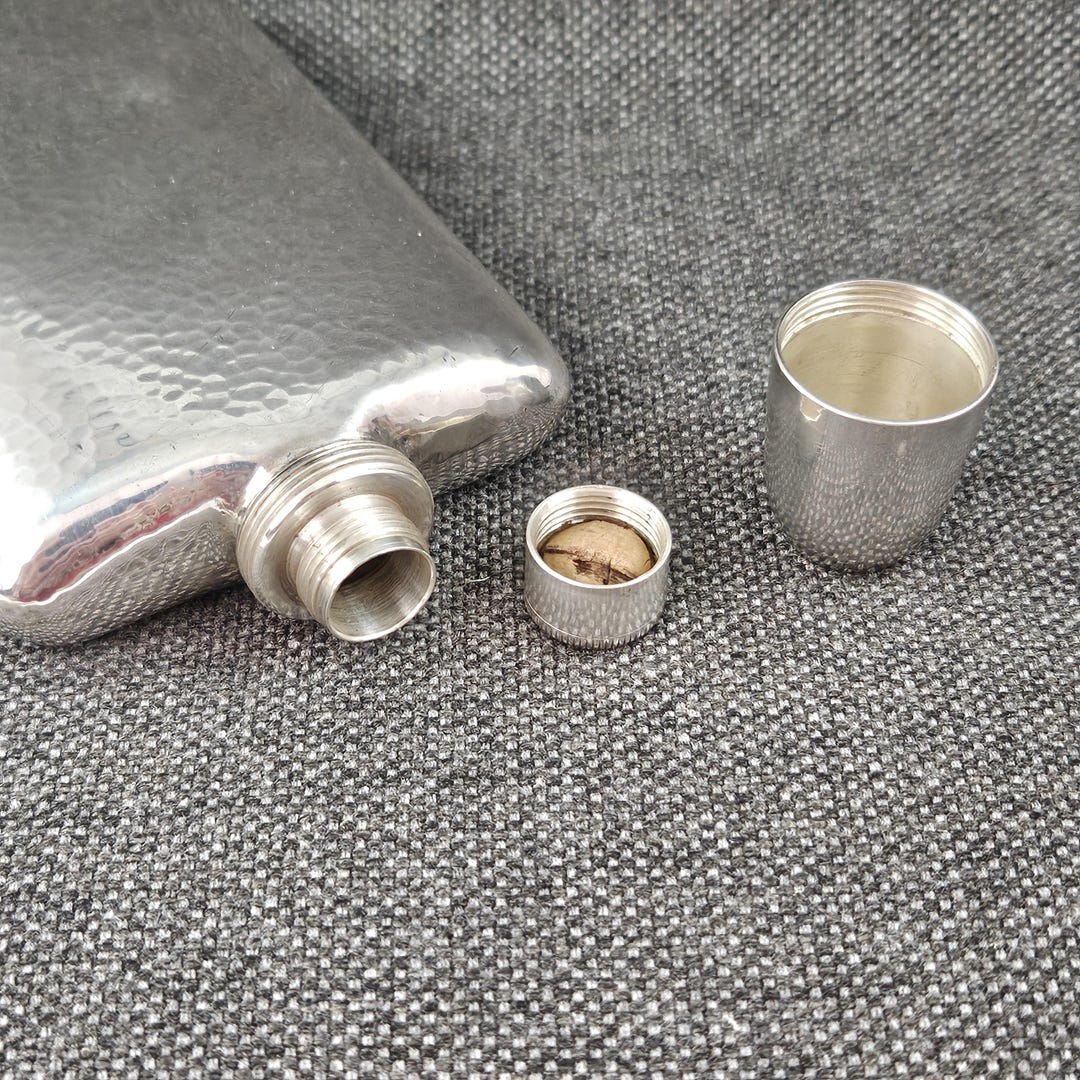 Vintage Silver Flask - Barware - Very Good Condition - 198 Grams ...