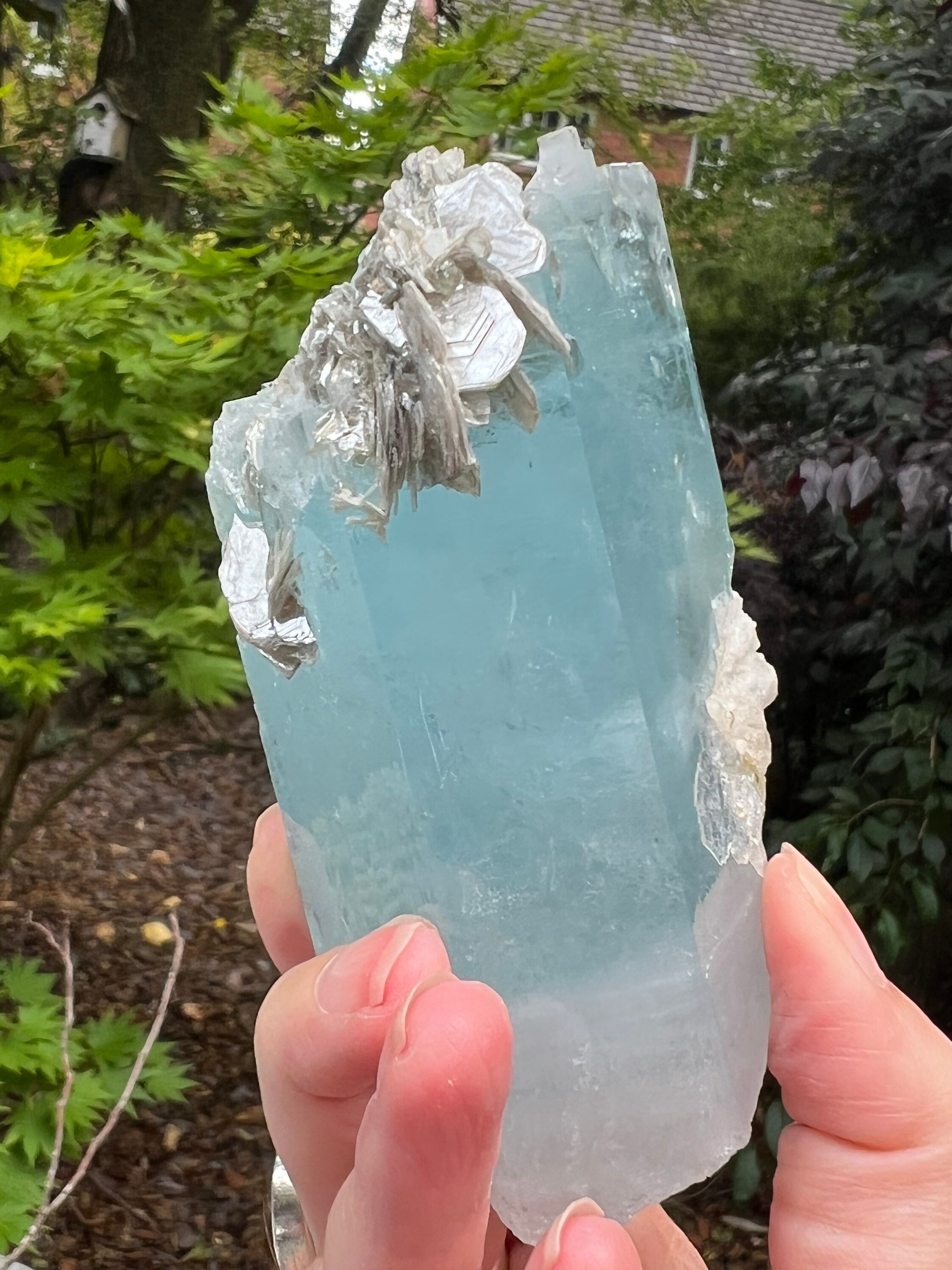 Large Aquamarine Gemstones