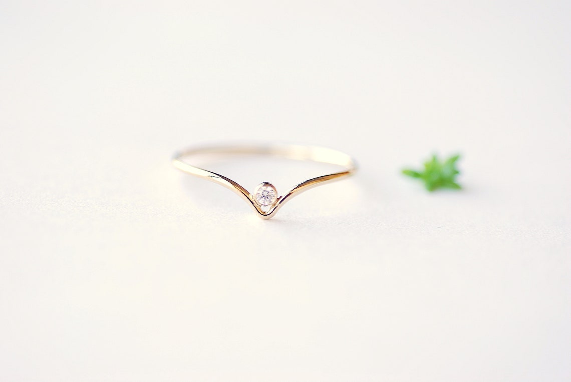 Chevron Solitaire Stacking Ring 14k Gold Filled V Shaped - Etsy