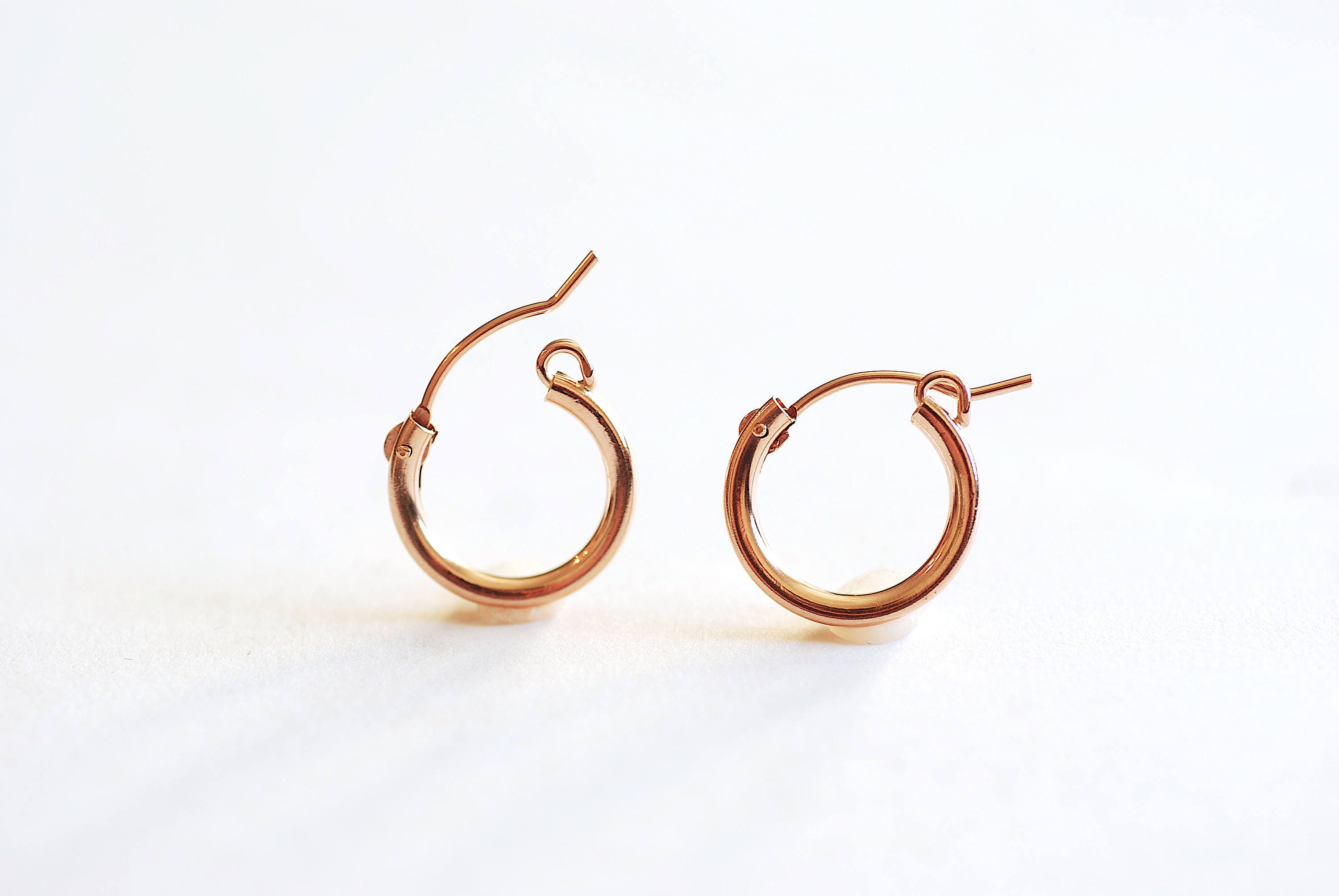 14k Gold Filled Hinged Hoops Huggie Hoop Earrings 15mm X 2mm - Etsy