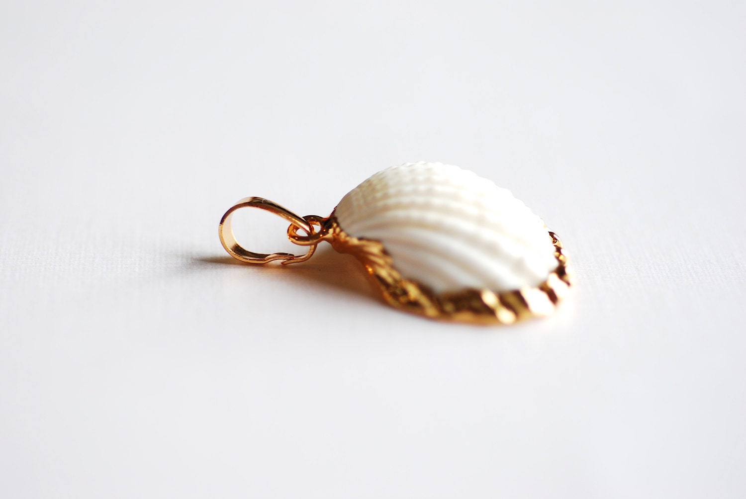 24k Gold Electroplated White Scallop Sea Shell Charm Gold - Etsy