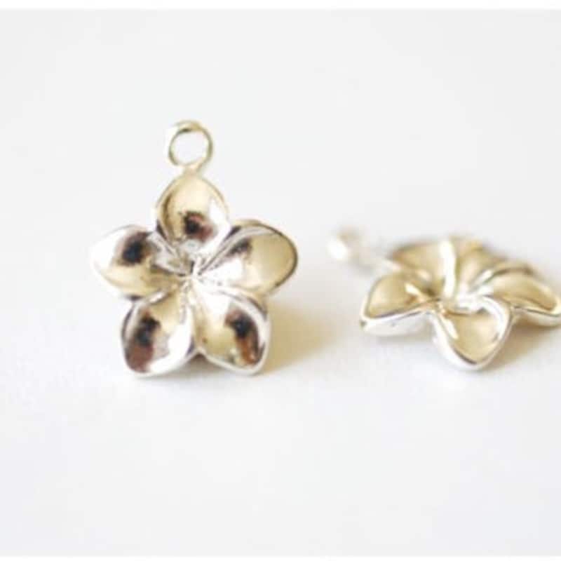 Hawaiian Flower Necklace - Etsy