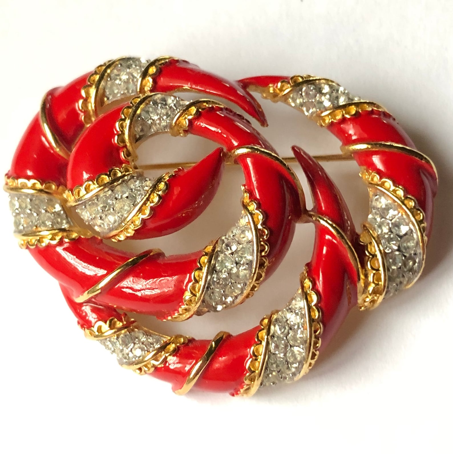 Vintage Trifari Brooch Pinred Enamel/clear Rhinestones/gold Tonesigned ...