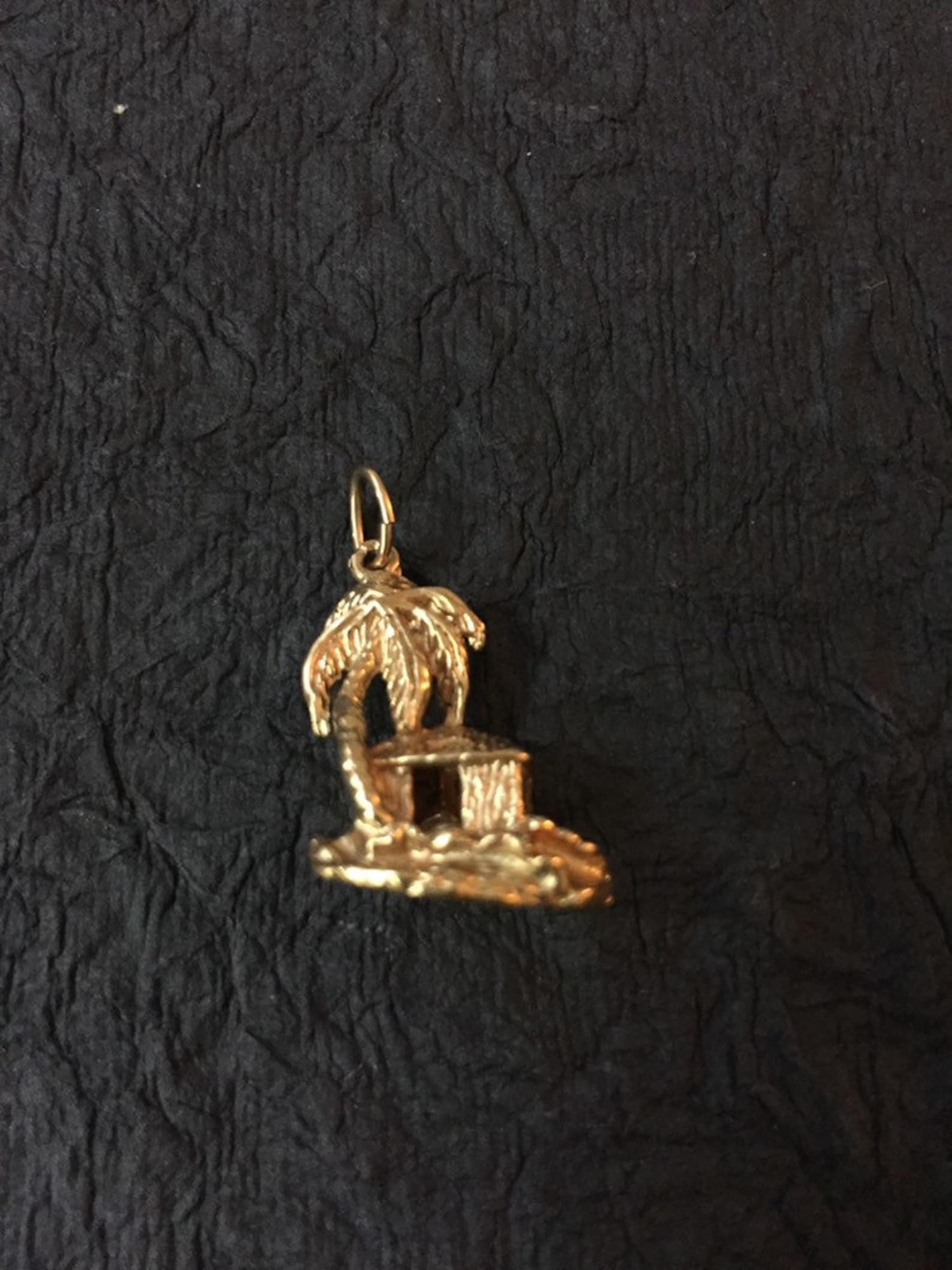 14k Gold Tropical Island Charm - Etsy