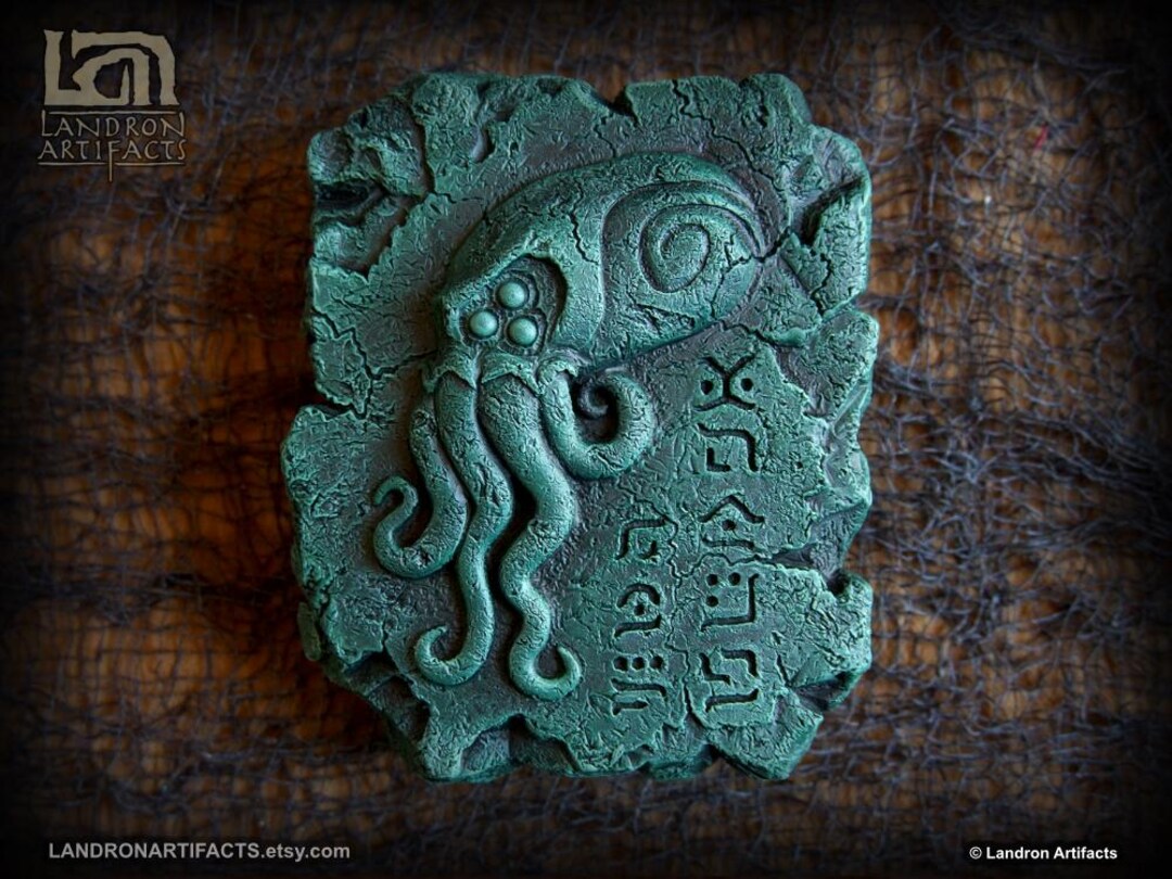 Cthulhu Idol Wall Relief Sculpture V4 - Lovecraft Prop Replica Gothic ...