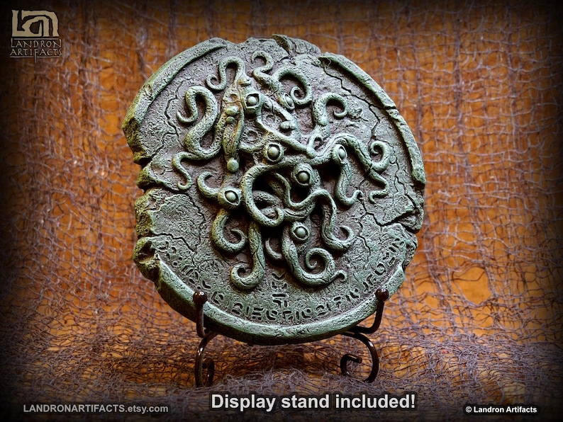 Shoggoth Wall Relief Plaque With Stand - Green Color Lovecraft Artifact ...
