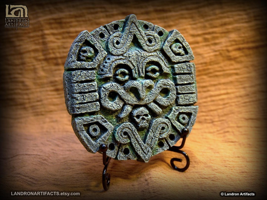 Indiana Jones Inspired Wall-mountable Tablet Relief With Stand - Fangs ...