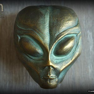 Alien Grey Wall Plaque Sculpture Bust UFO Gift Area 51 Memorabilia X ...