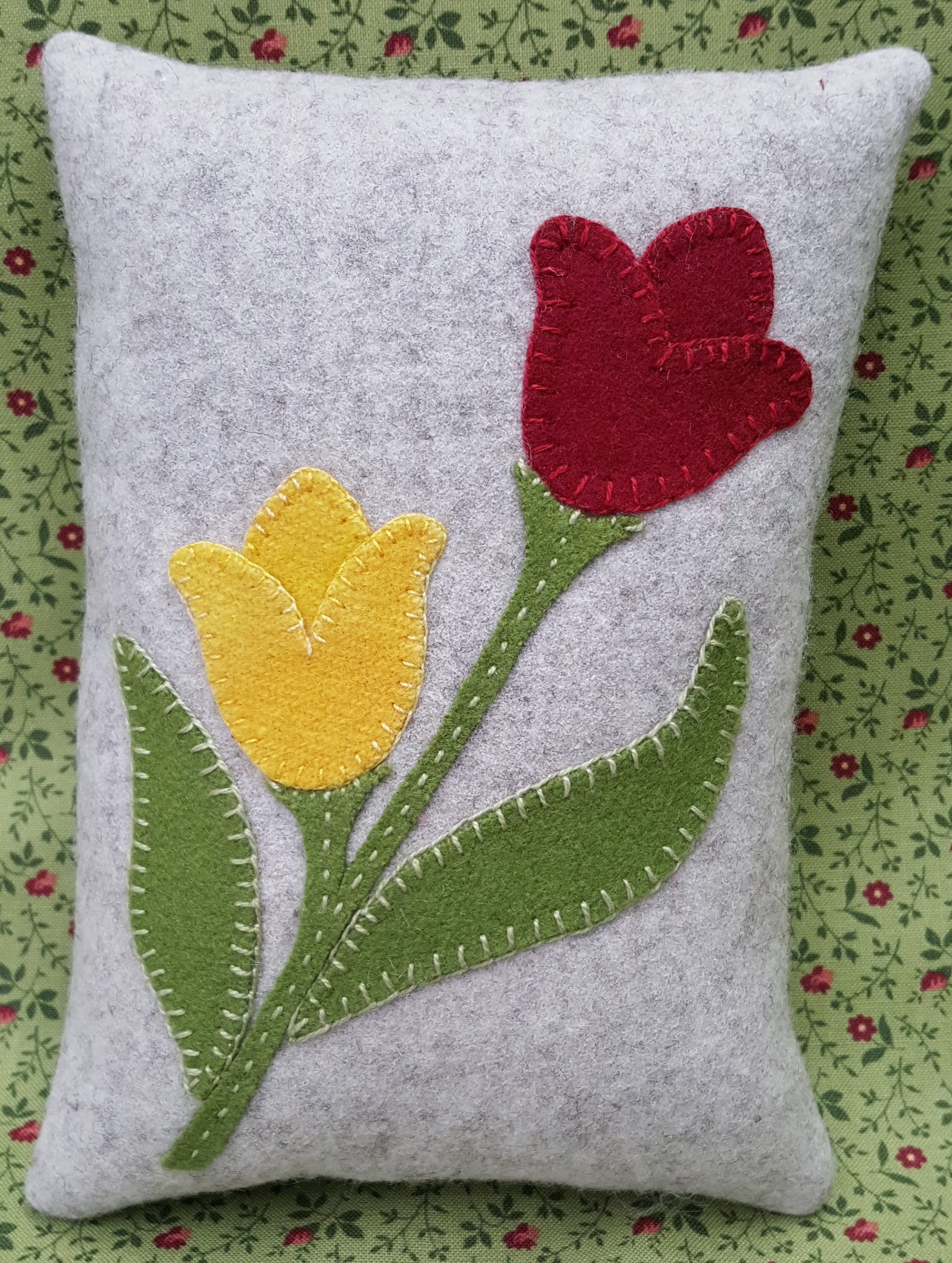 Tulips Bowl Filler Pillow Tuck Wool Applique PATTERN by White - Etsy