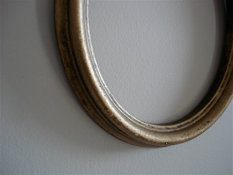 Classic Vintage Oval Gilt Wood Frame - Etsy