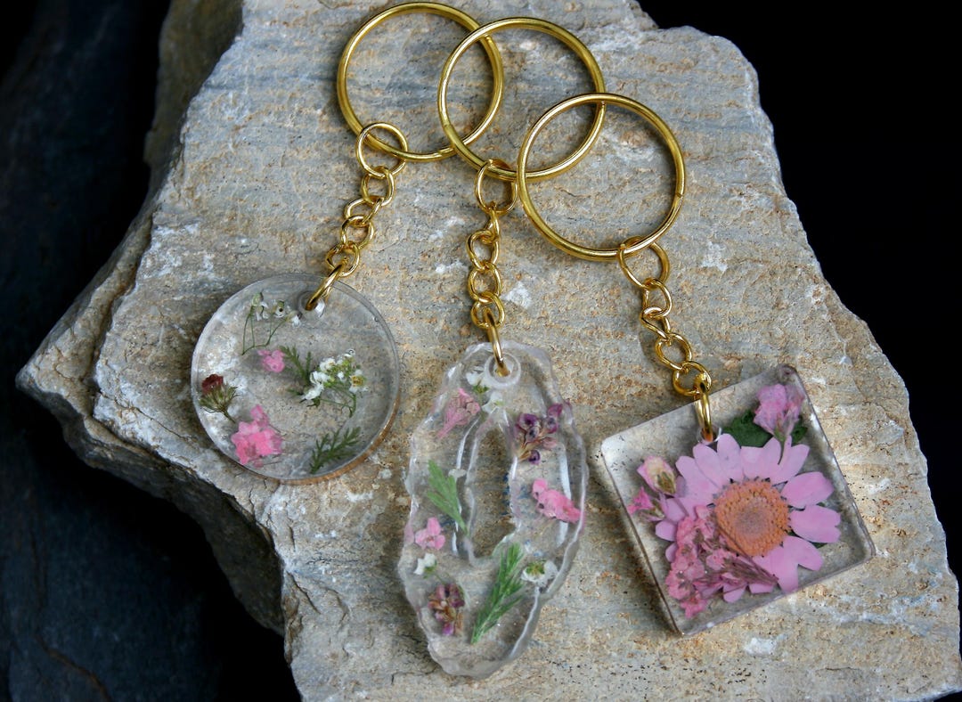 Pressed Flowers Keychain, Cute Accessories - Etsy