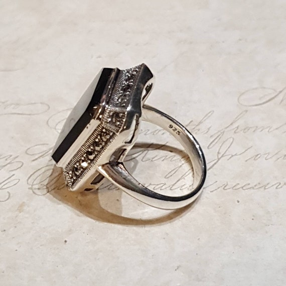 Black art deco ring store