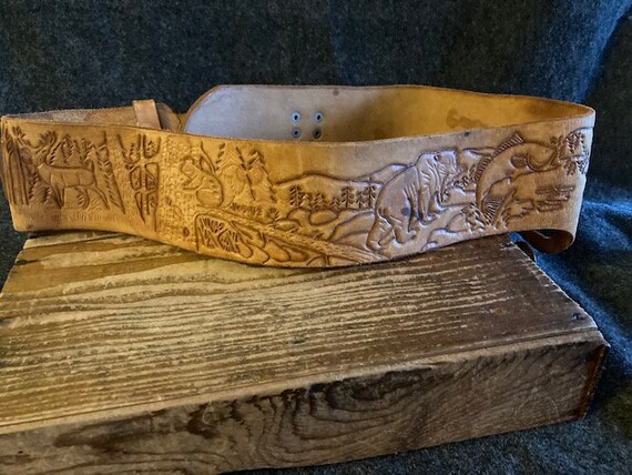 Tooled leather gun belt bear fish - Gem