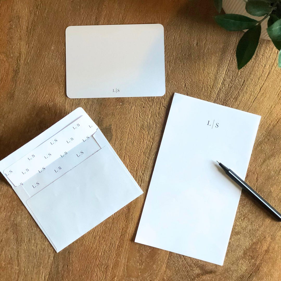 31 Piece Custom Stationery Set With Notepad, 10 Notecards, 10 Envelopes ...