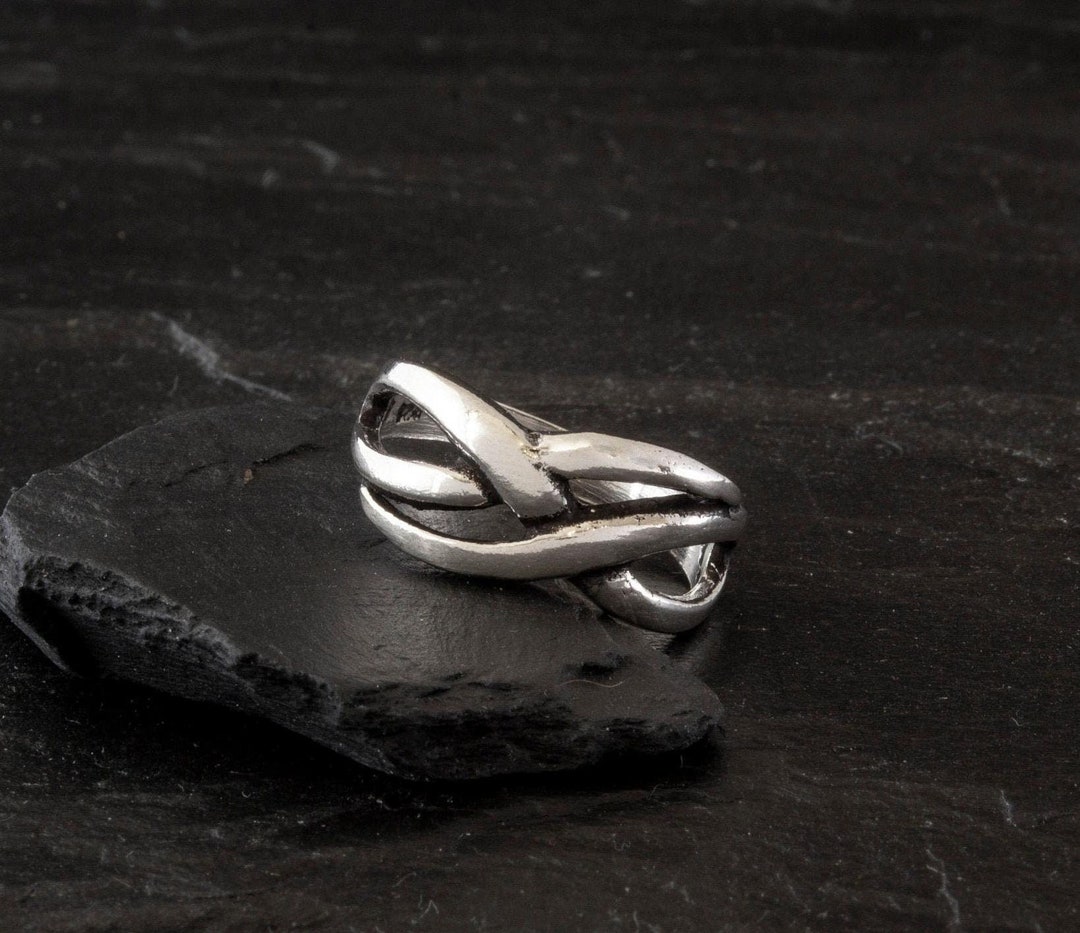 Elegant Sterling Silver Crossover Ring - Bohemian Crisscross Band for ...