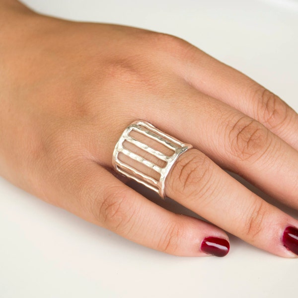 Cage Ring - Etsy
