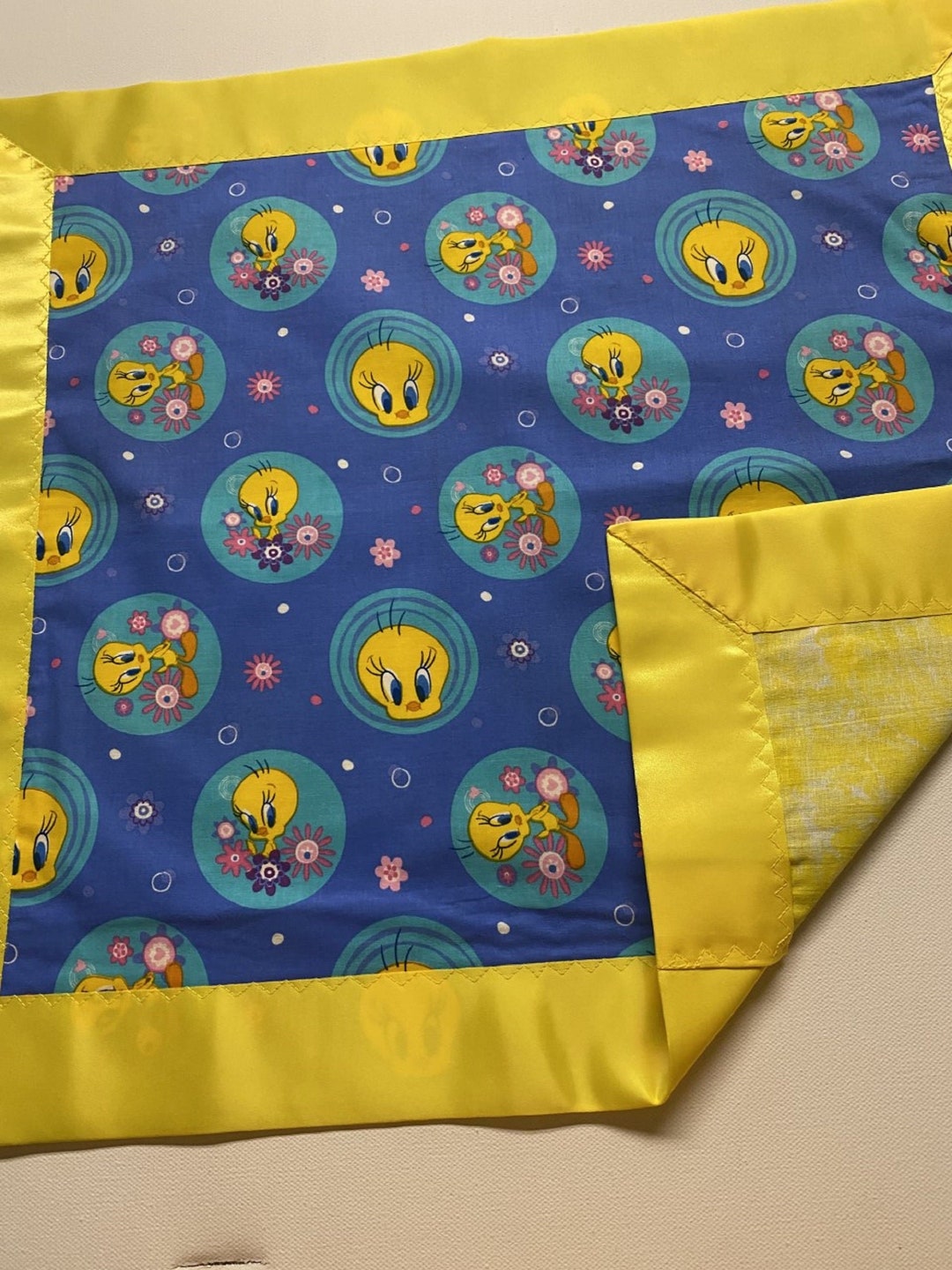 Looney Tunes Luvie-tweety Bird-yellow Satin Binding-yellow Backing - Etsy