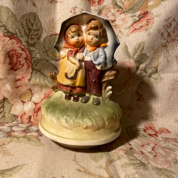 Hummels Umbrella Boy and Girl - Etsy