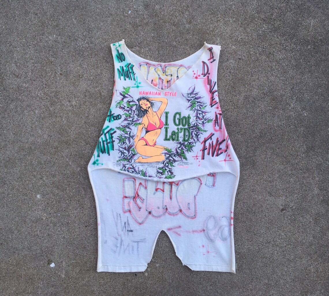 Vintage 1980s Ultimate TAZ Museum Quality Airbrush Cropped Cutoff T ...