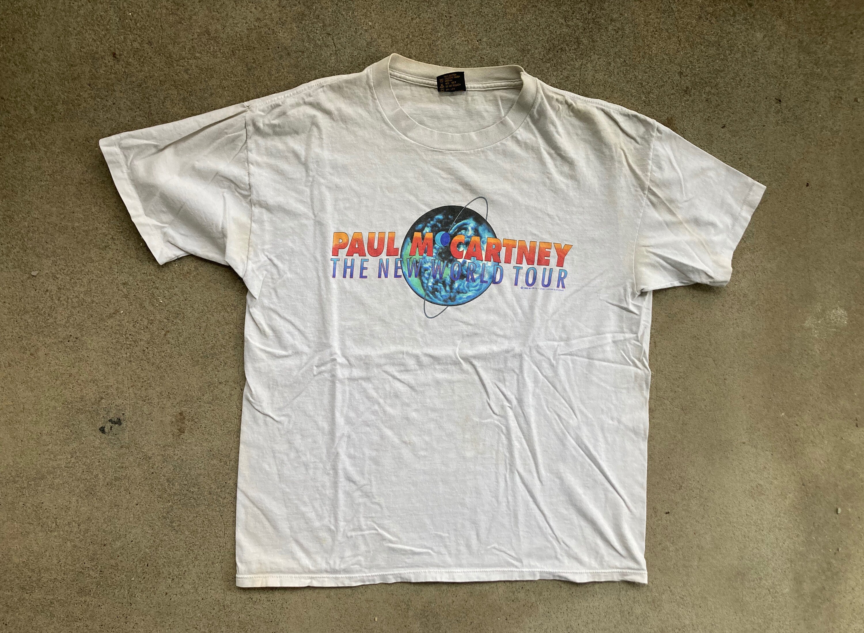 Vintage 1990s PAUL MCCARTNEY New World Tour 1993 White Vintage 1990s PAUL MCCARTNEY New World Tour 1993 White
