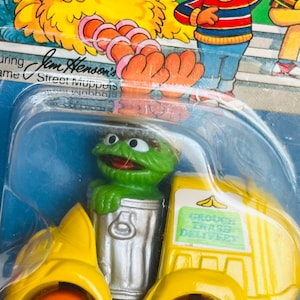 1985 Playskool Die Cast Sesame Street Grouch Trash Delivery Toy Truck ...