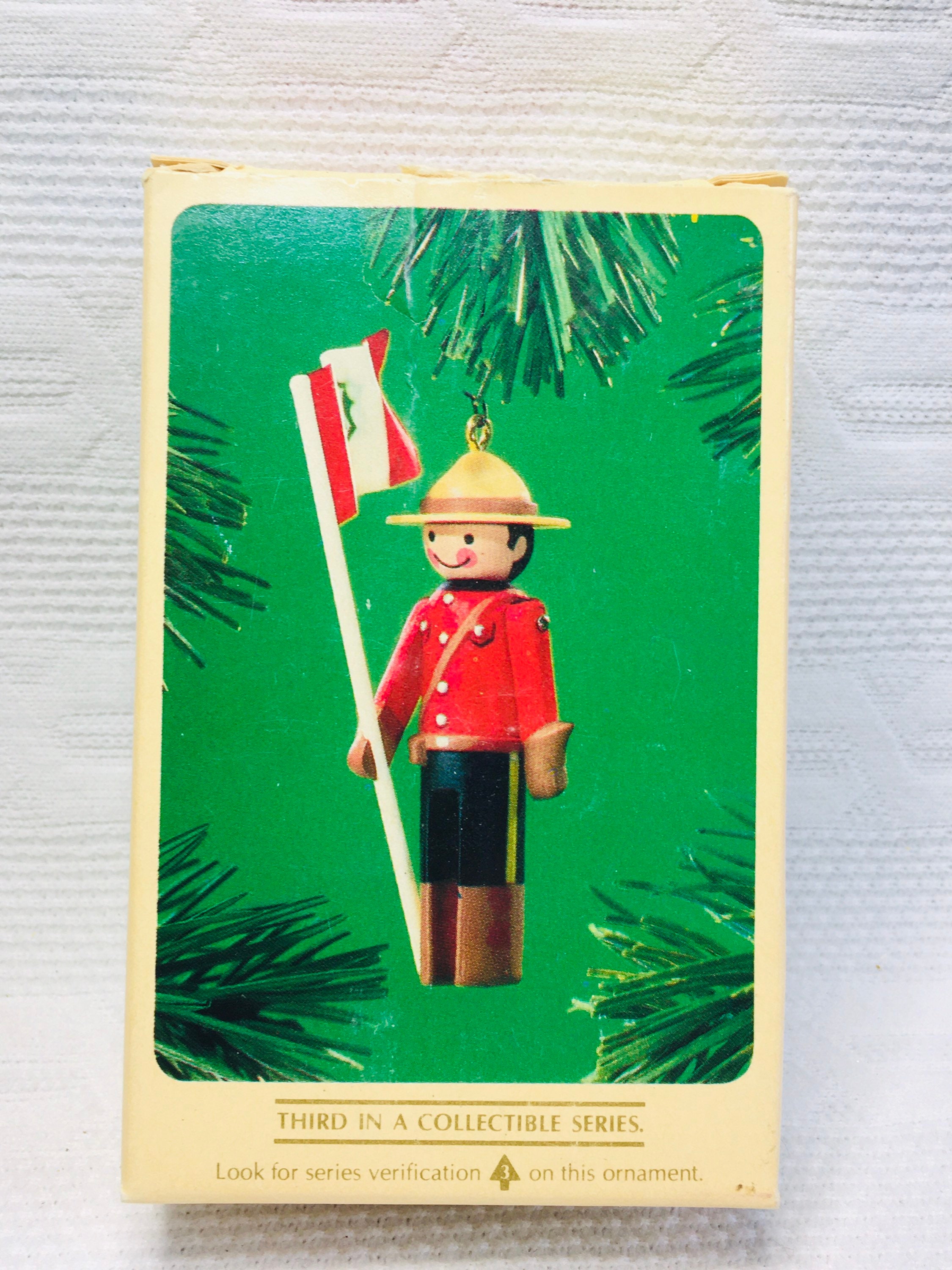 1984 Hallmark clothespin Soldier Christmas - Etsy