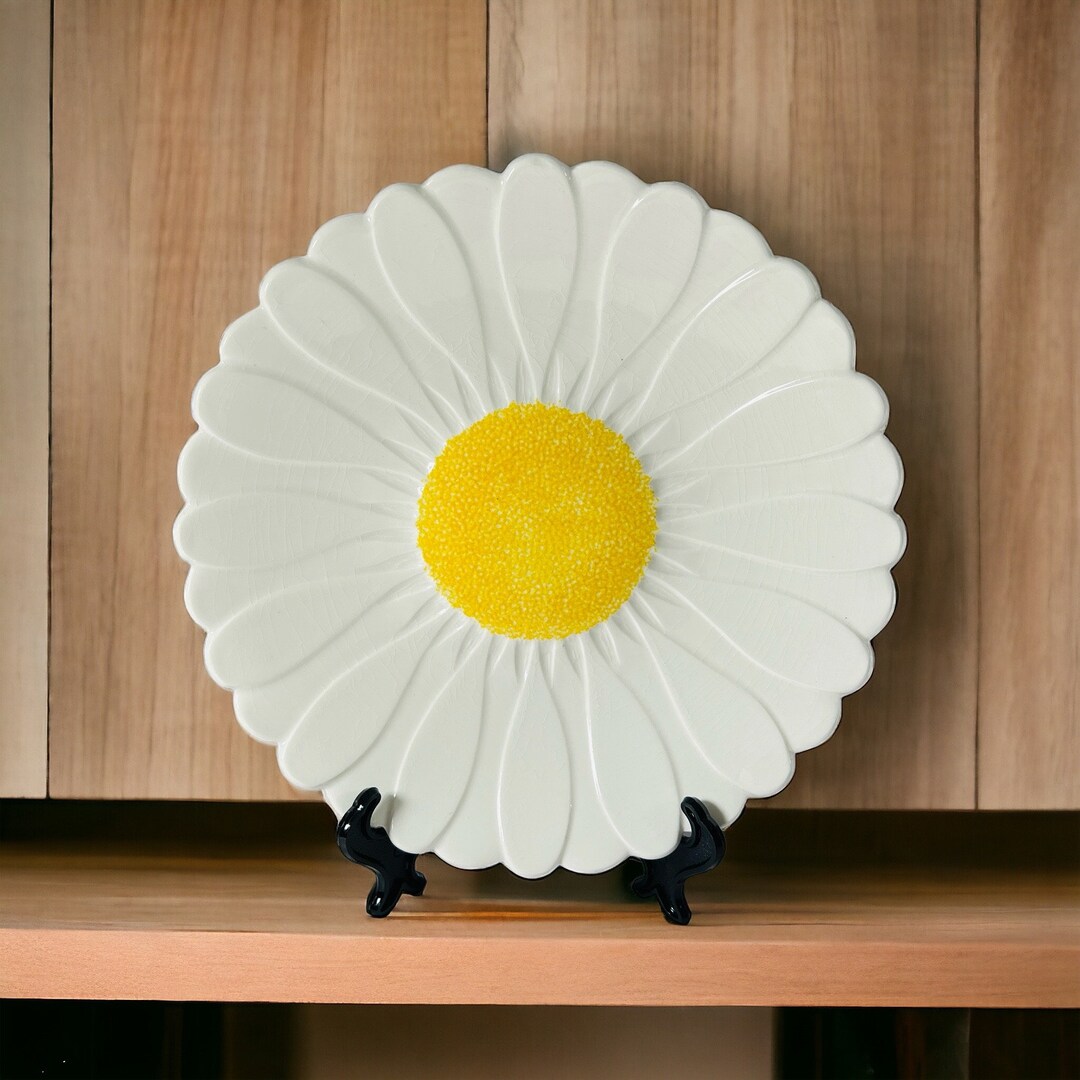 Gein France Vintage 9" Daisy Porcelain Plate - Etsy