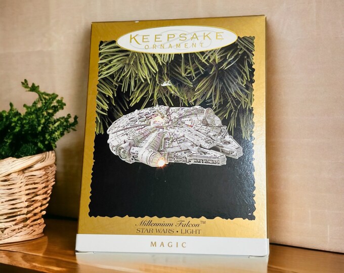 1996 Hallmark Millennium Falcon Star Wars Light up Magic Christmas ...