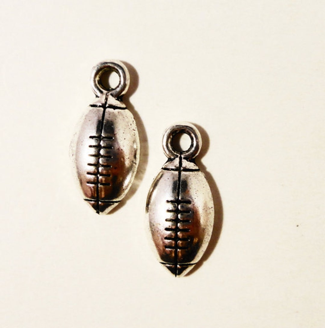 Silvertone Football Charms Qty 10 - Etsy España